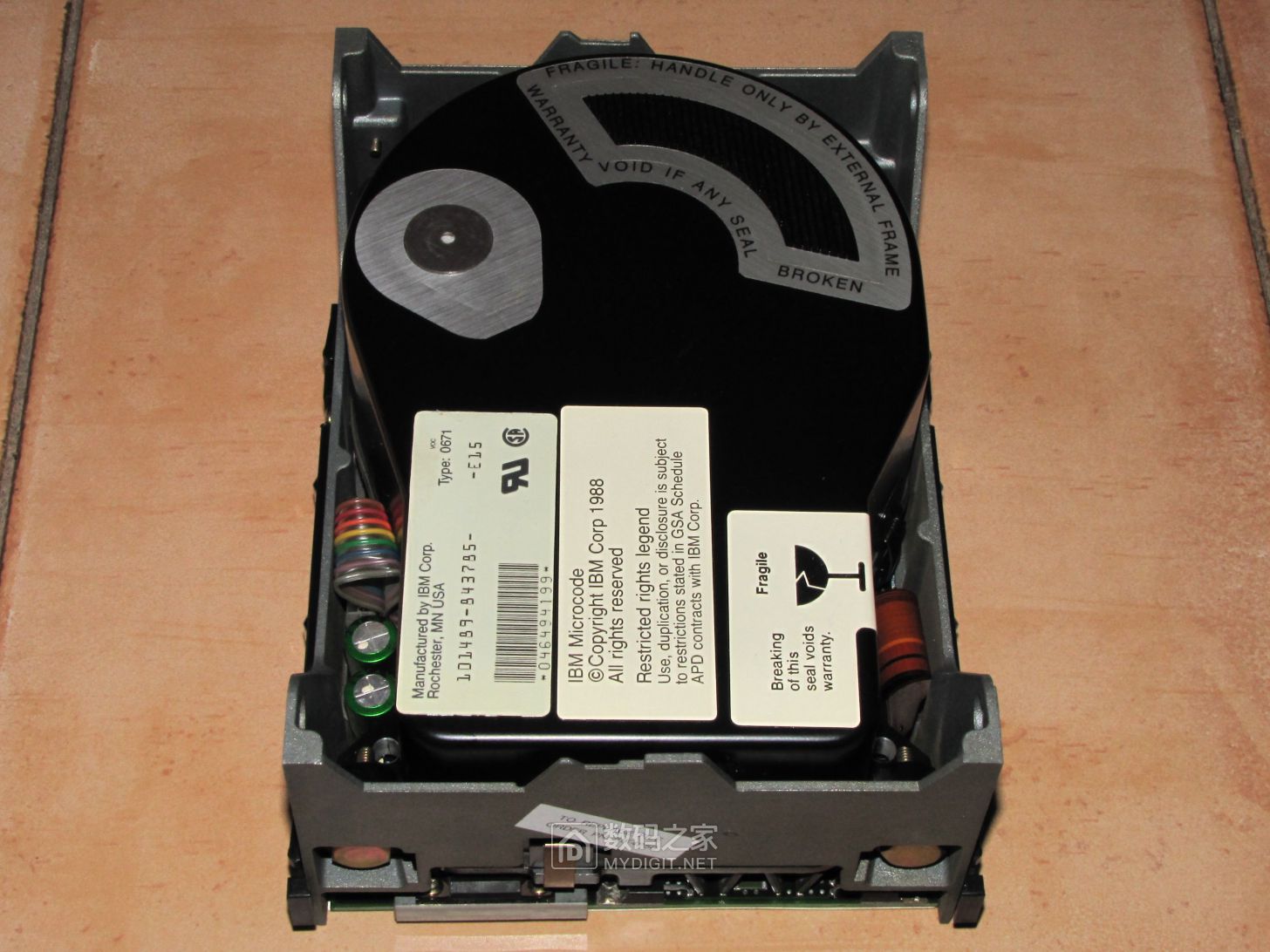 80年代的 IBM system 36（IBM 5363）拆机展示 - 硬件博物馆 数码之家