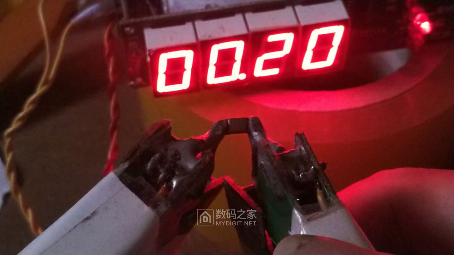 用0.5元的py32f002a单片机制作的电池內阻仪 - 创意DIY 数码之家