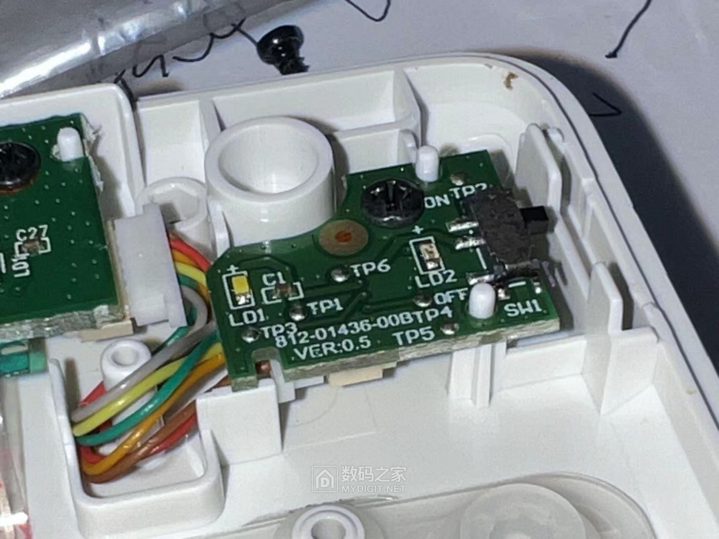 拆解罗技K850双模键盘 - 拆机乐园 数码之家