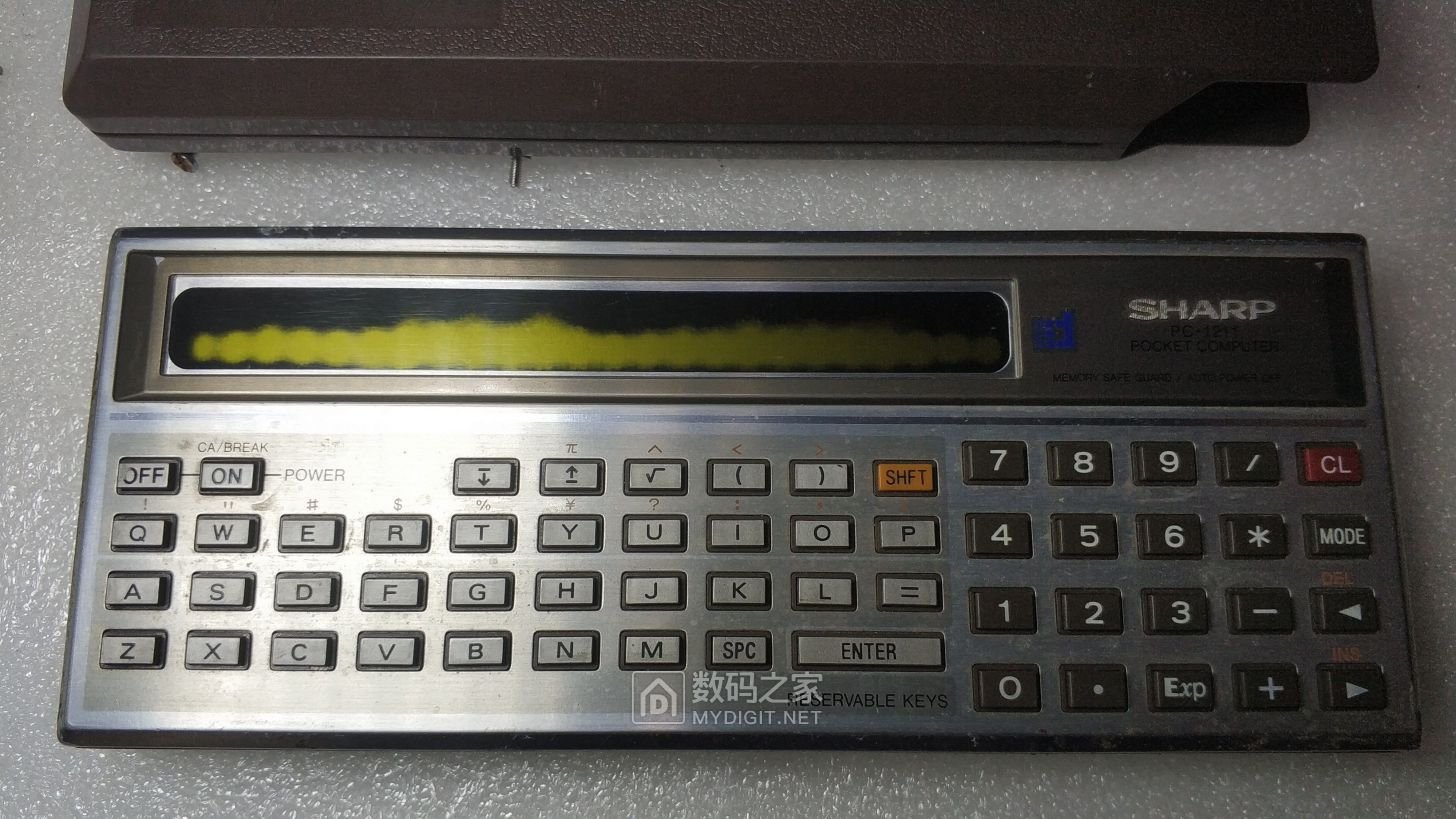 比计算器高级的夏普古董口袋电脑（SHARP PC-1211） - 硬件博物馆 数码之家