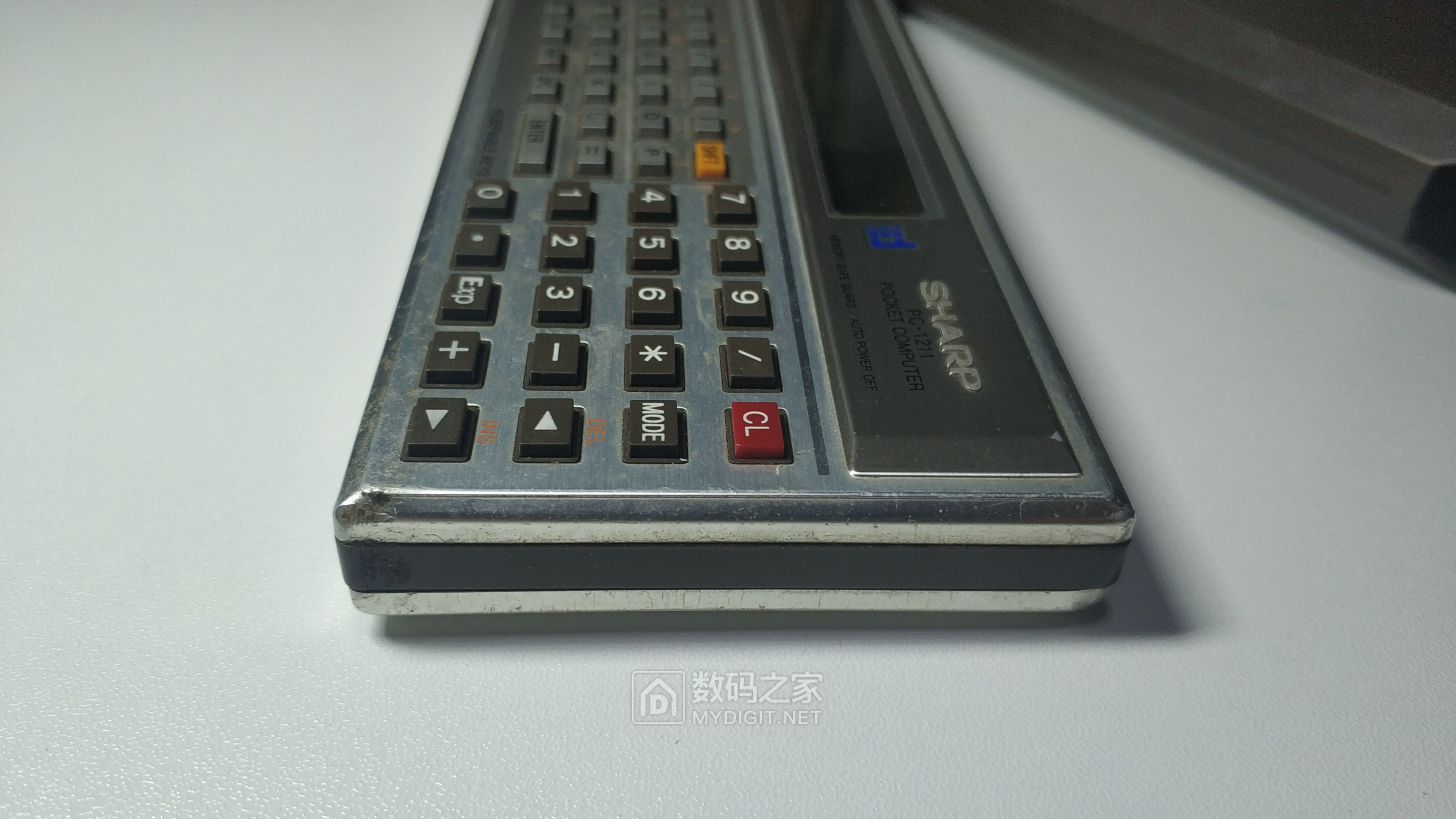 比计算器高级的夏普古董口袋电脑（SHARP PC-1211） - 硬件博物馆 数码之家