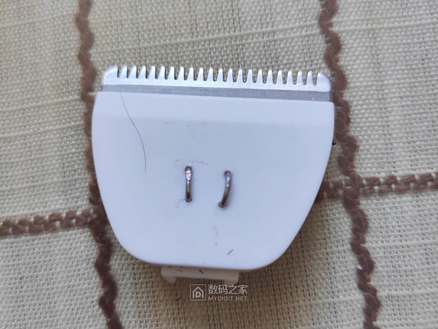 运宝儿童理发器刀头维修 - 拆机乐园 数码之家