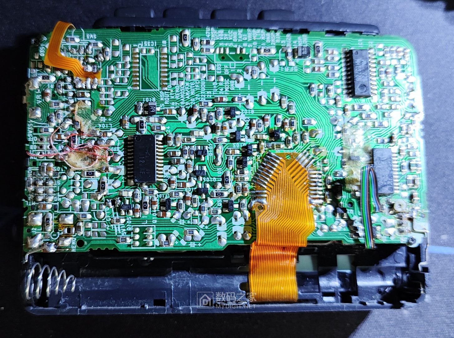 更换皮带修理爱华磁带随身听（AIWA HS-TX476） - 维修达人 数码之家