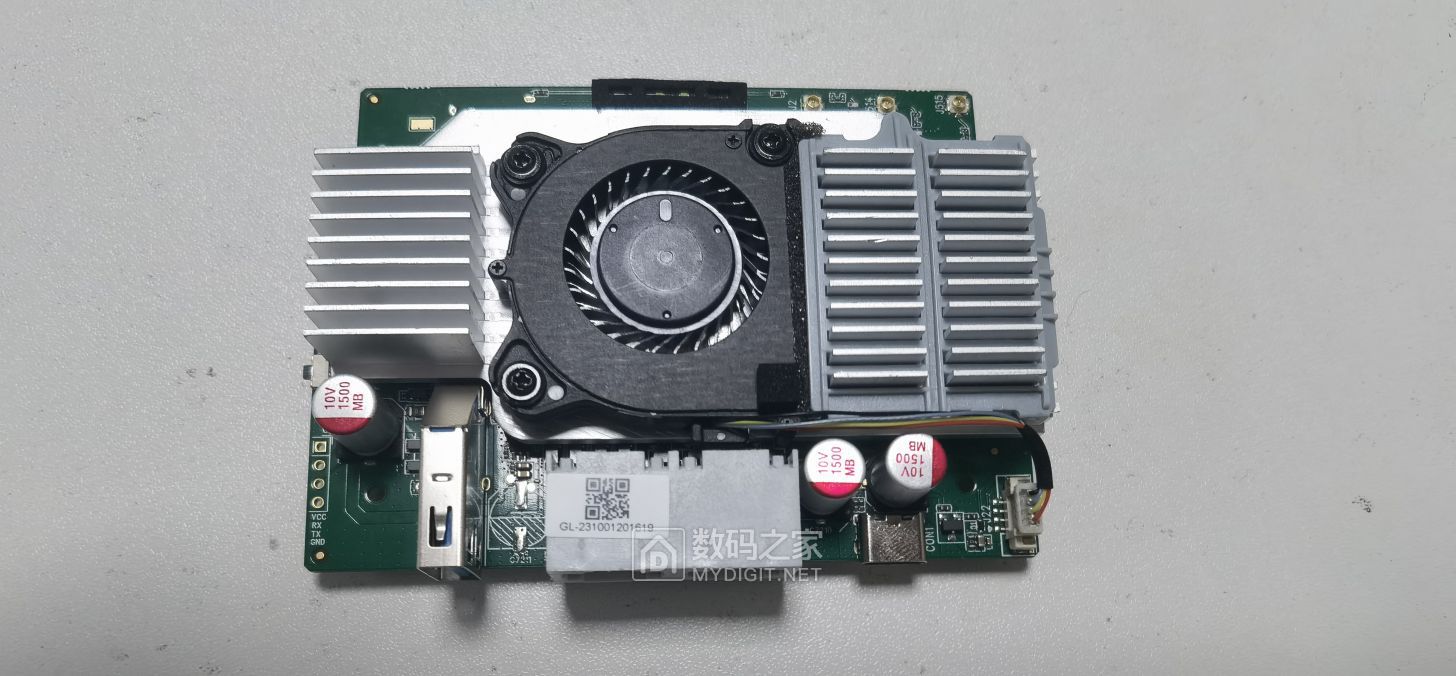 AX3000路由器拆机（MT7981BA+MT7976CN+2.5G WAN） - 拆机乐园 数码之家