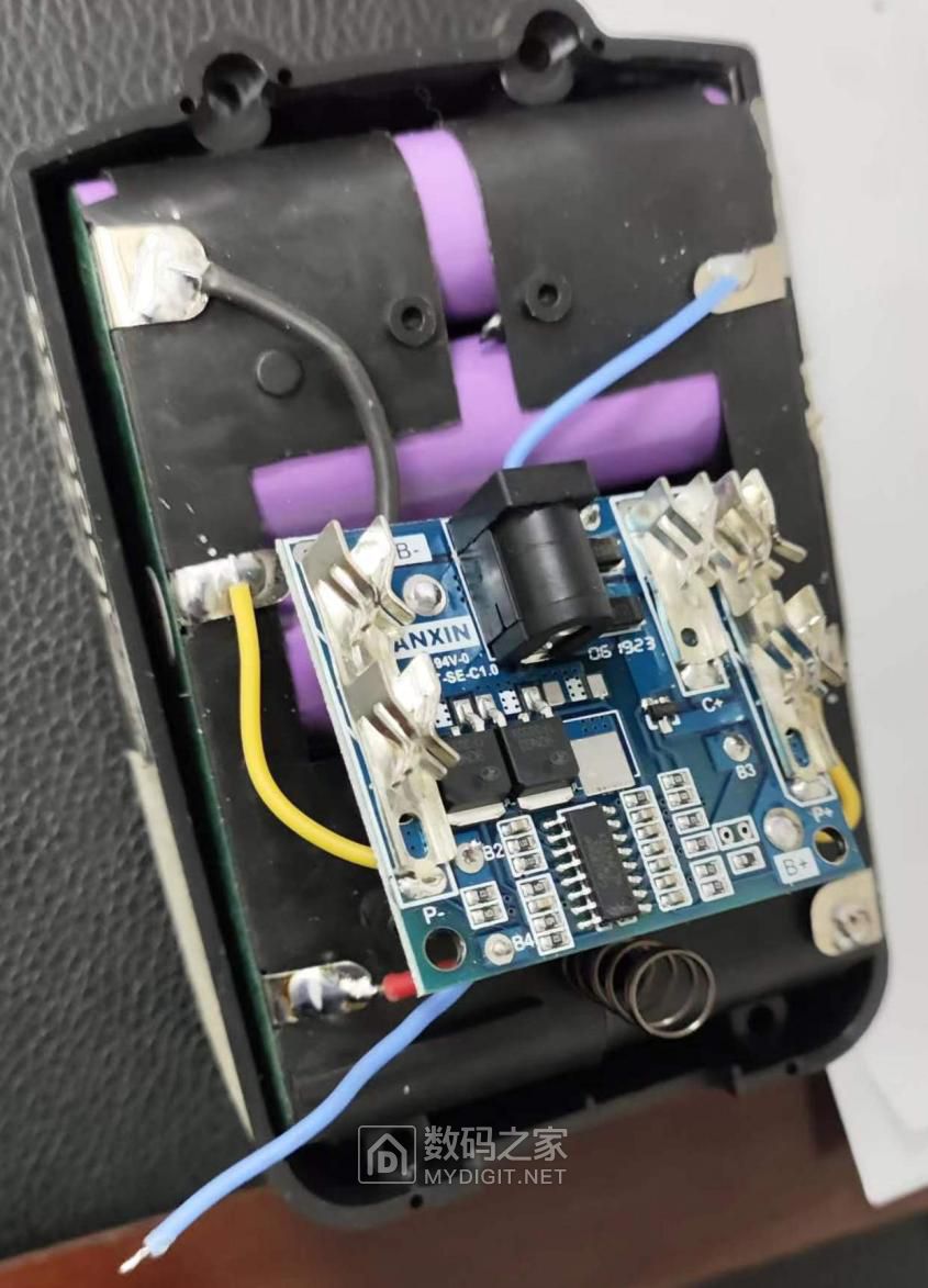 拆块牧田21v电池，请教如何改成4串16.8V的 - 拆机乐园 数码之家