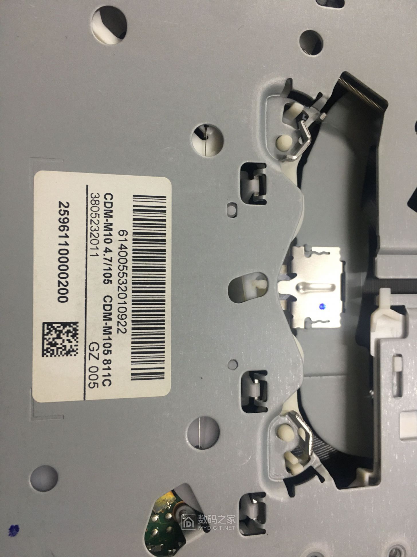 大众MlB682B/TechniSat YD7主机拆解，试试能不能破解 - 拆机乐园 数码之家