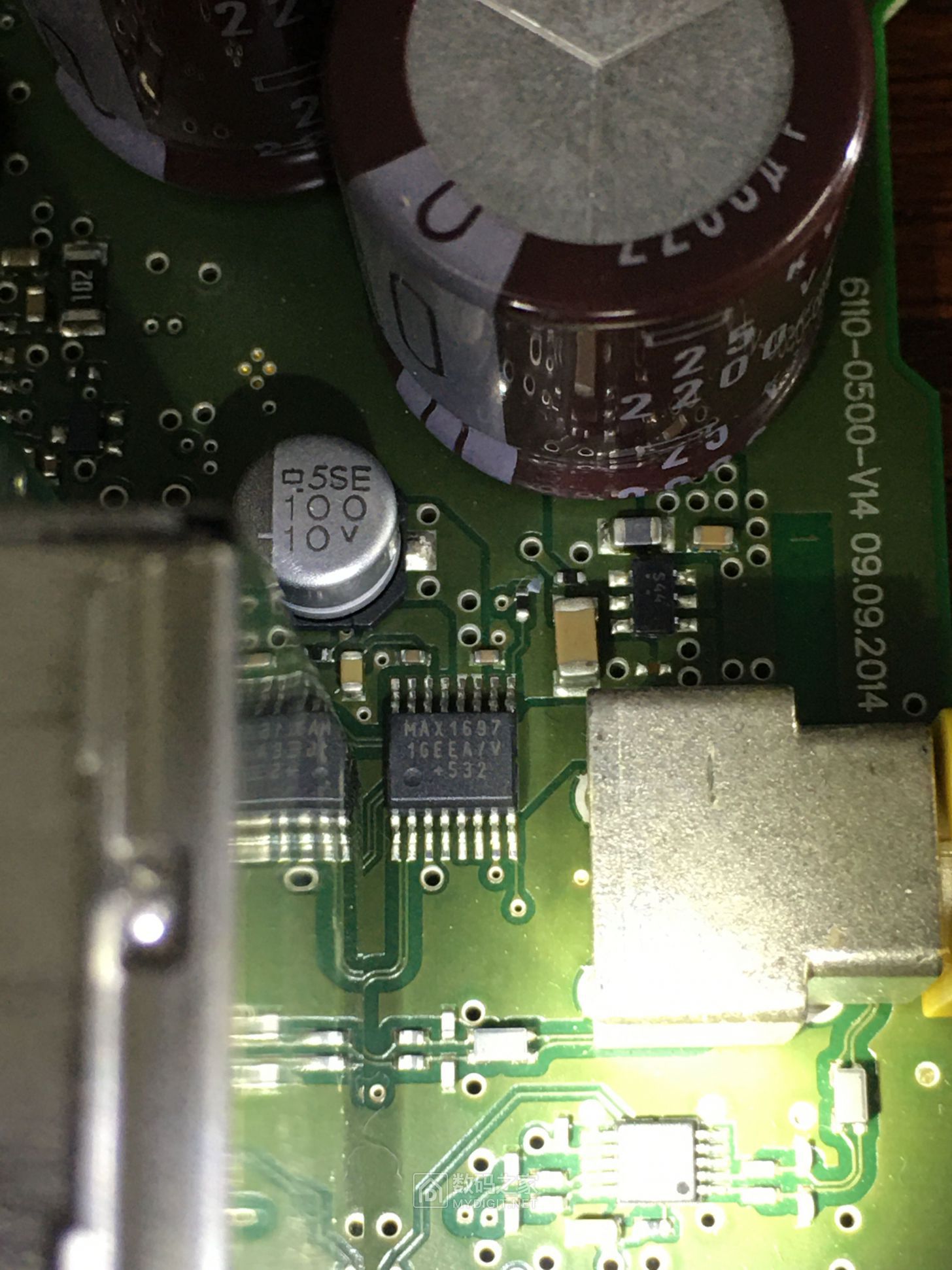 大众MlB682B/TechniSat YD7主机拆解，试试能不能破解 - 拆机乐园 数码之家