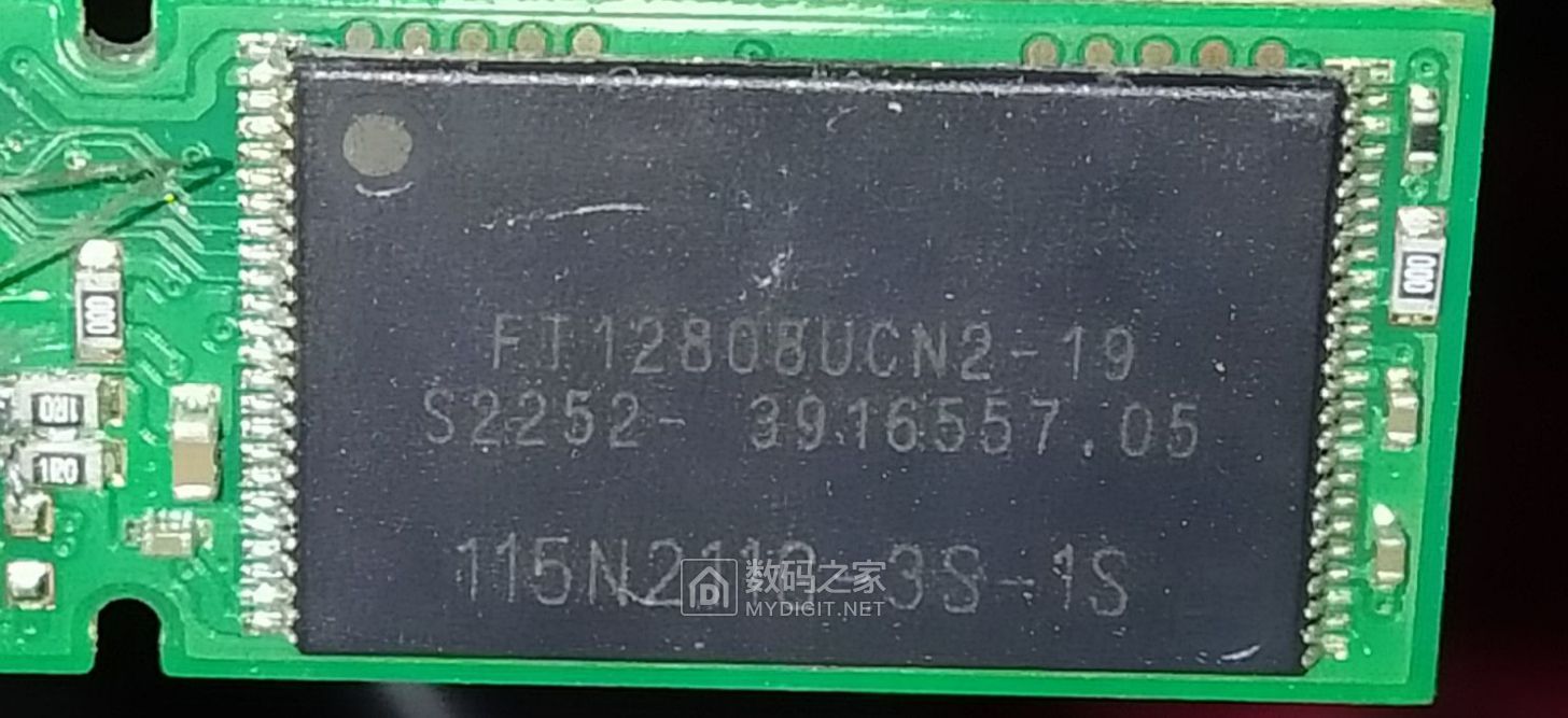 金士顿128G的U盘闪存型号 - U盘存储技术 数码之家