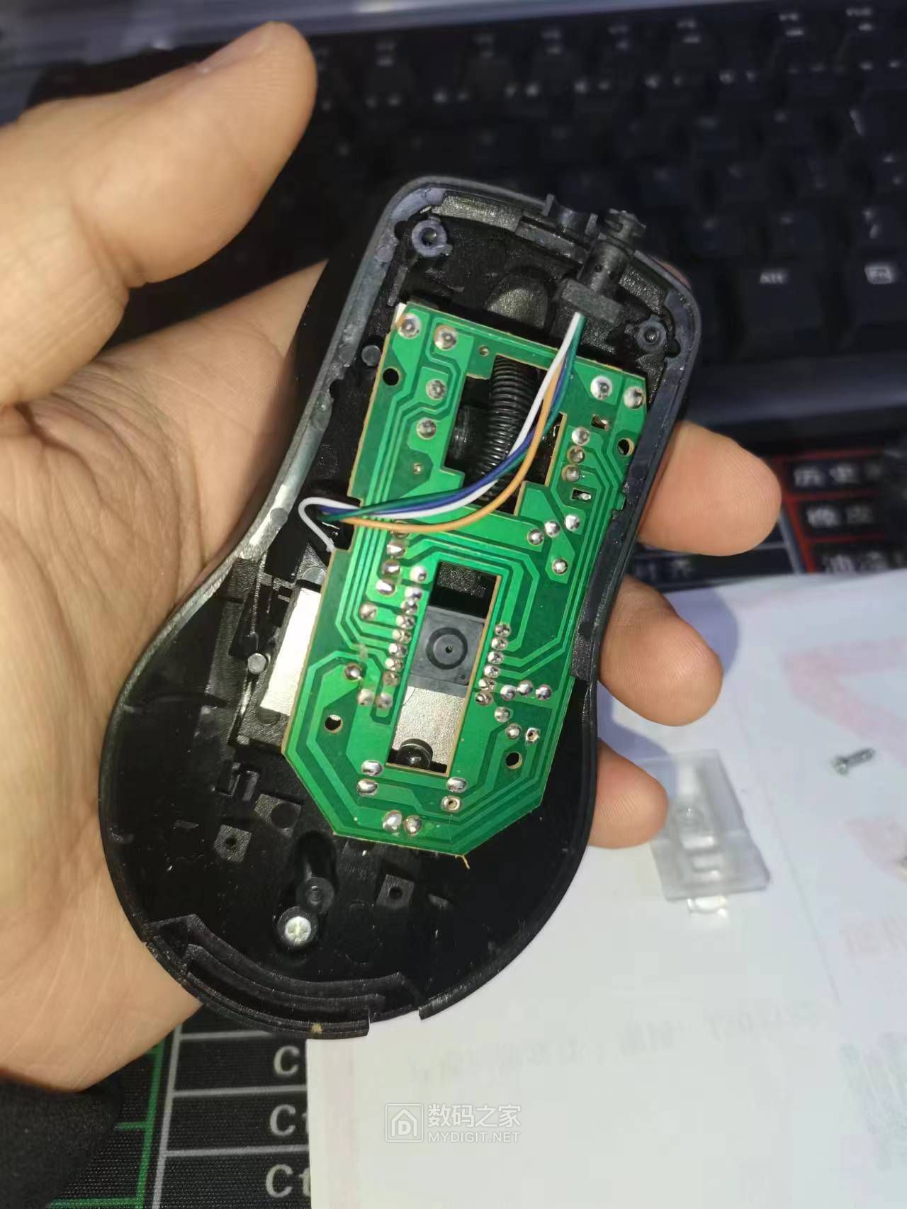 简简单单拆个“无线”鼠标！ - 拆机乐园 数码之家