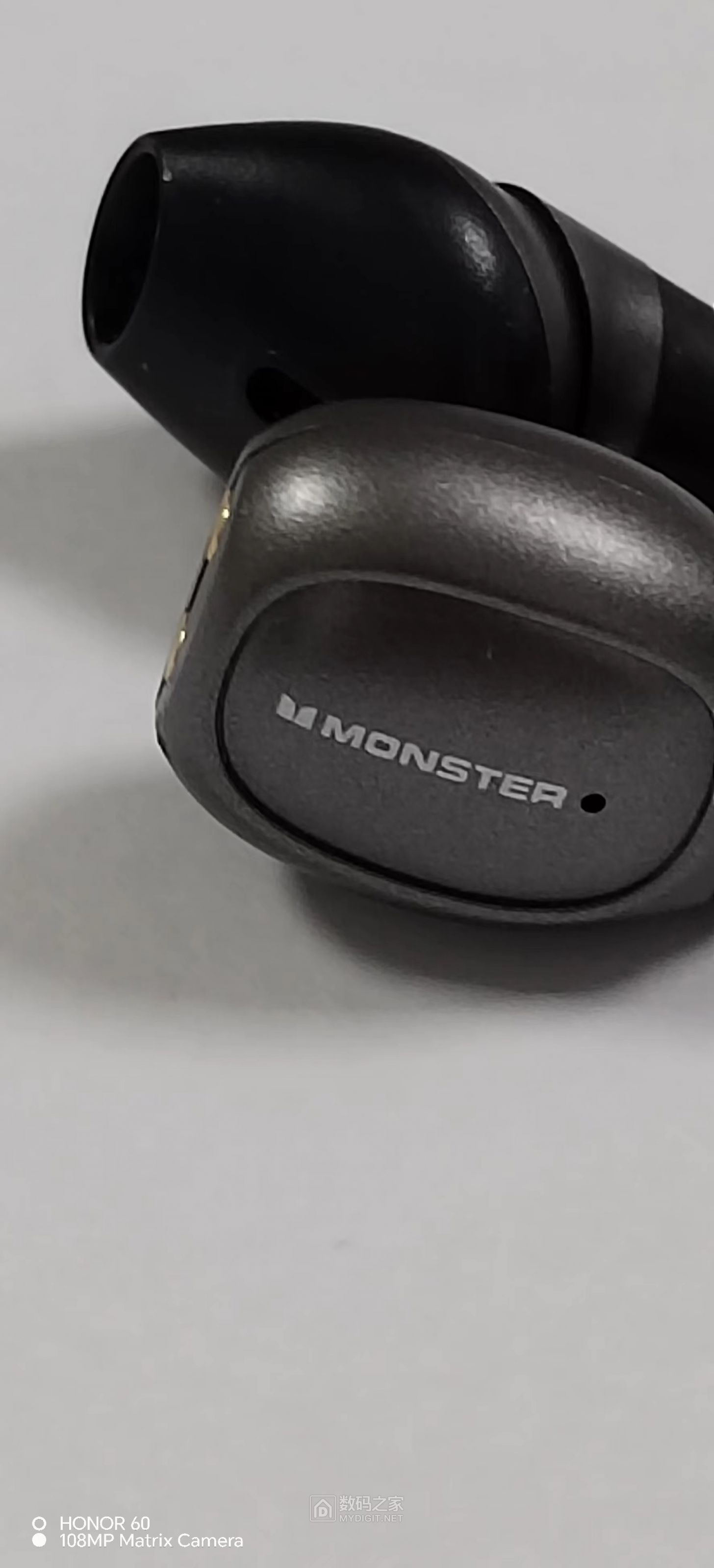 海鲜市场收了一个 Monster Open Ear 200空气传导的蓝牙耳机 - 耳机发烧友 数码之家