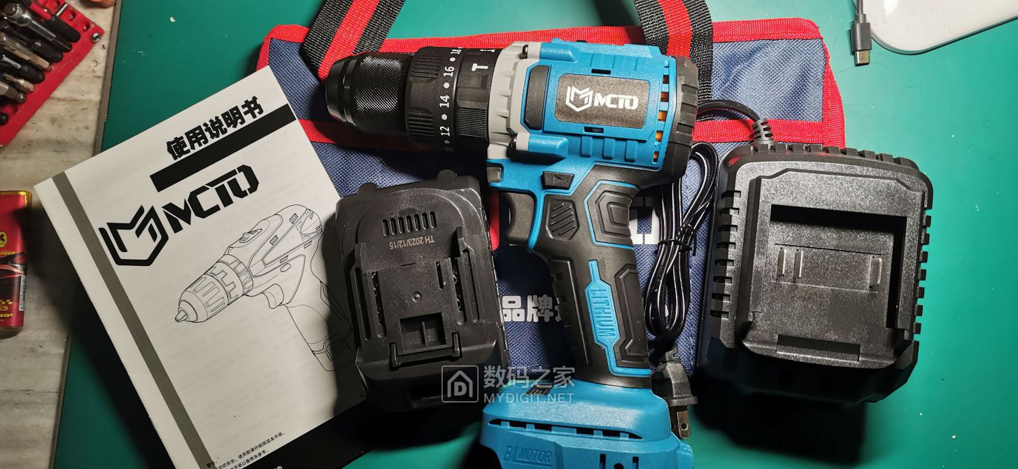 拆国产MCTO无刷三功能冲击锂电钻 - 拆机乐园 数码之家