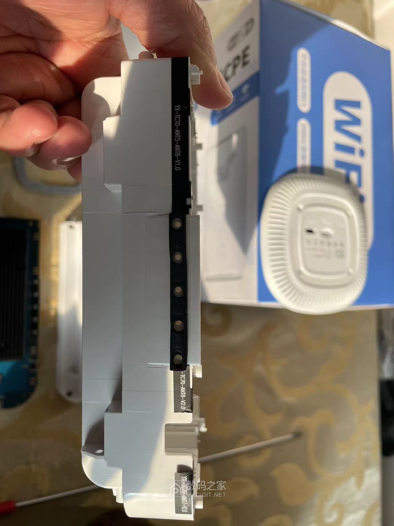 拆5G-CPE宽带-型号-得润L70CB - 拆机乐园 数码之家