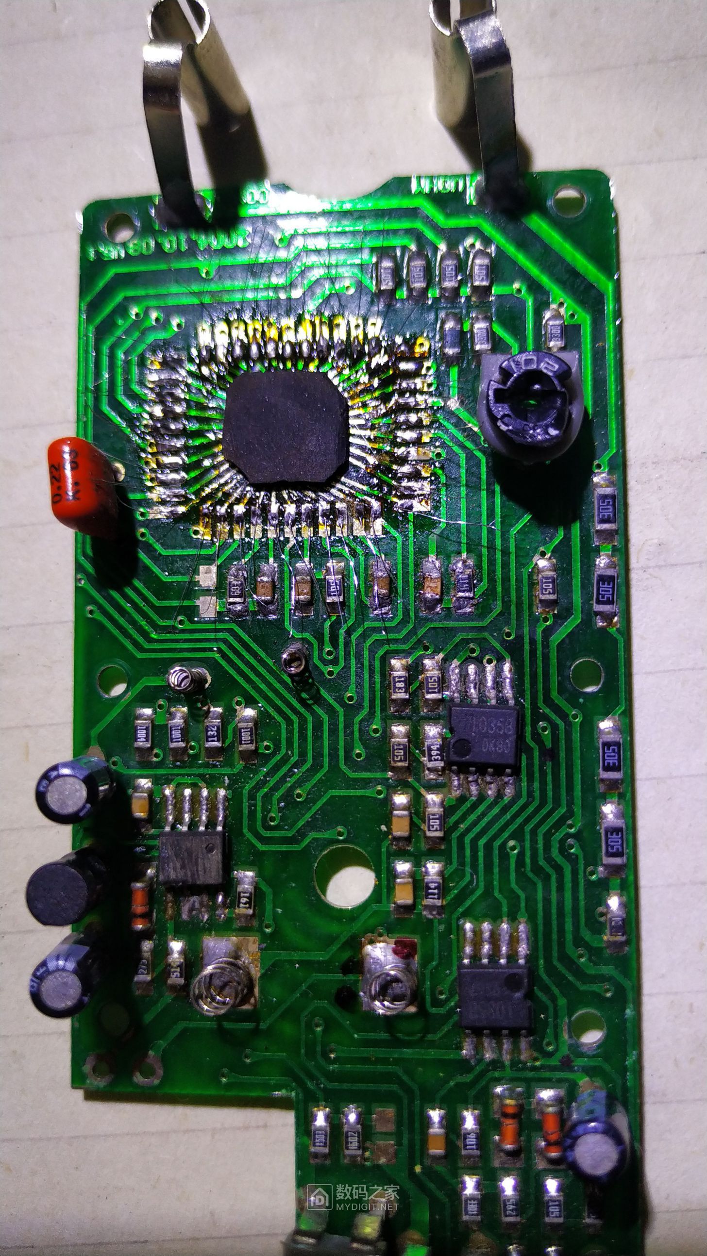 为DT303钳型数字万用表更换ICL7106 CM44芯片 - 维修达人 数码之家