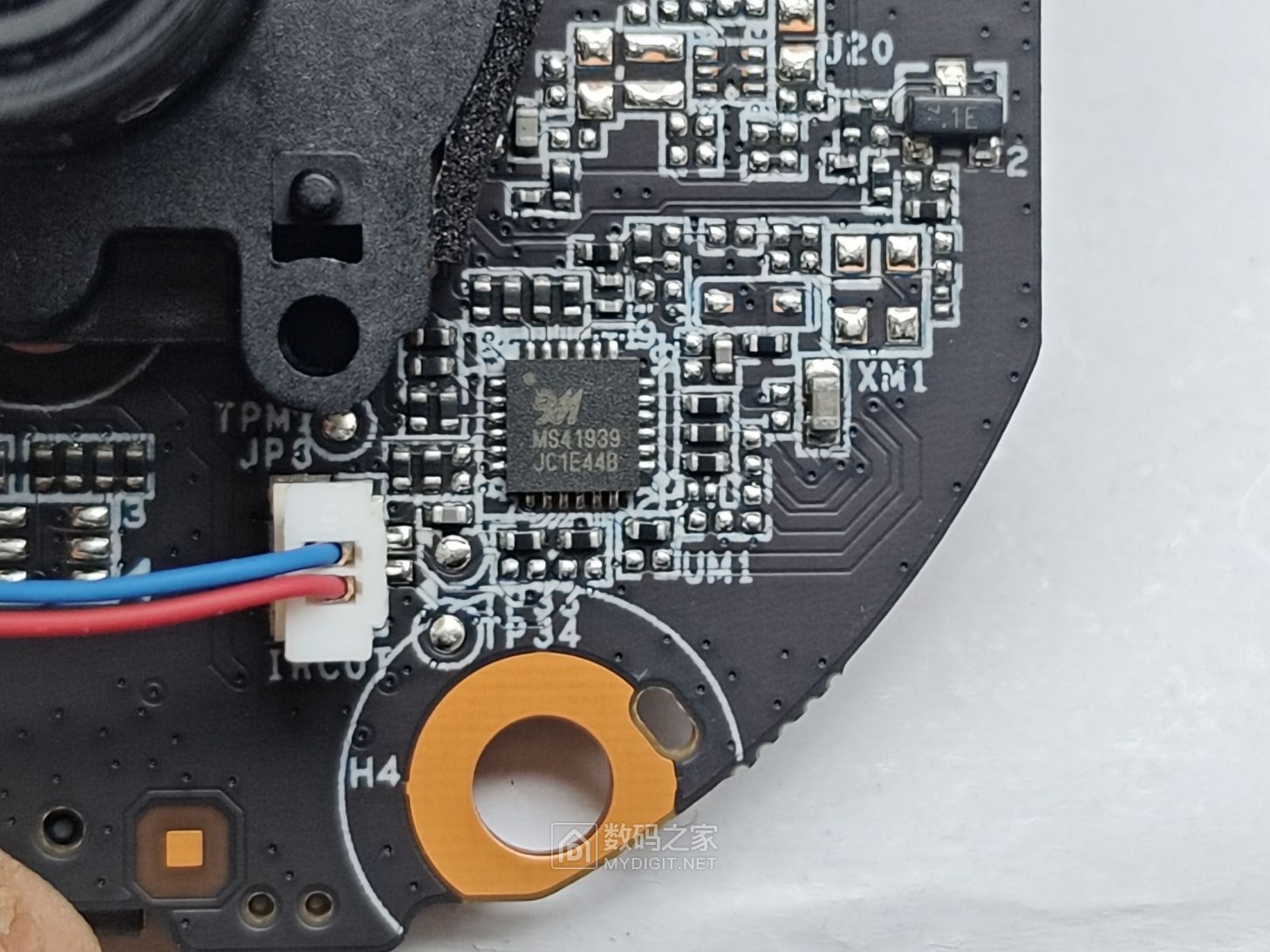 移动版的萤石摄像头cs-my3-3why拆解。如何解绑？ - 拆机乐园 数码之家