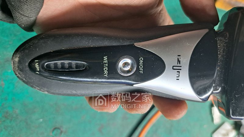 全网首拆进口泉精器剃须刀（IZUMI IZF-V51） - 拆机乐园 数码之家