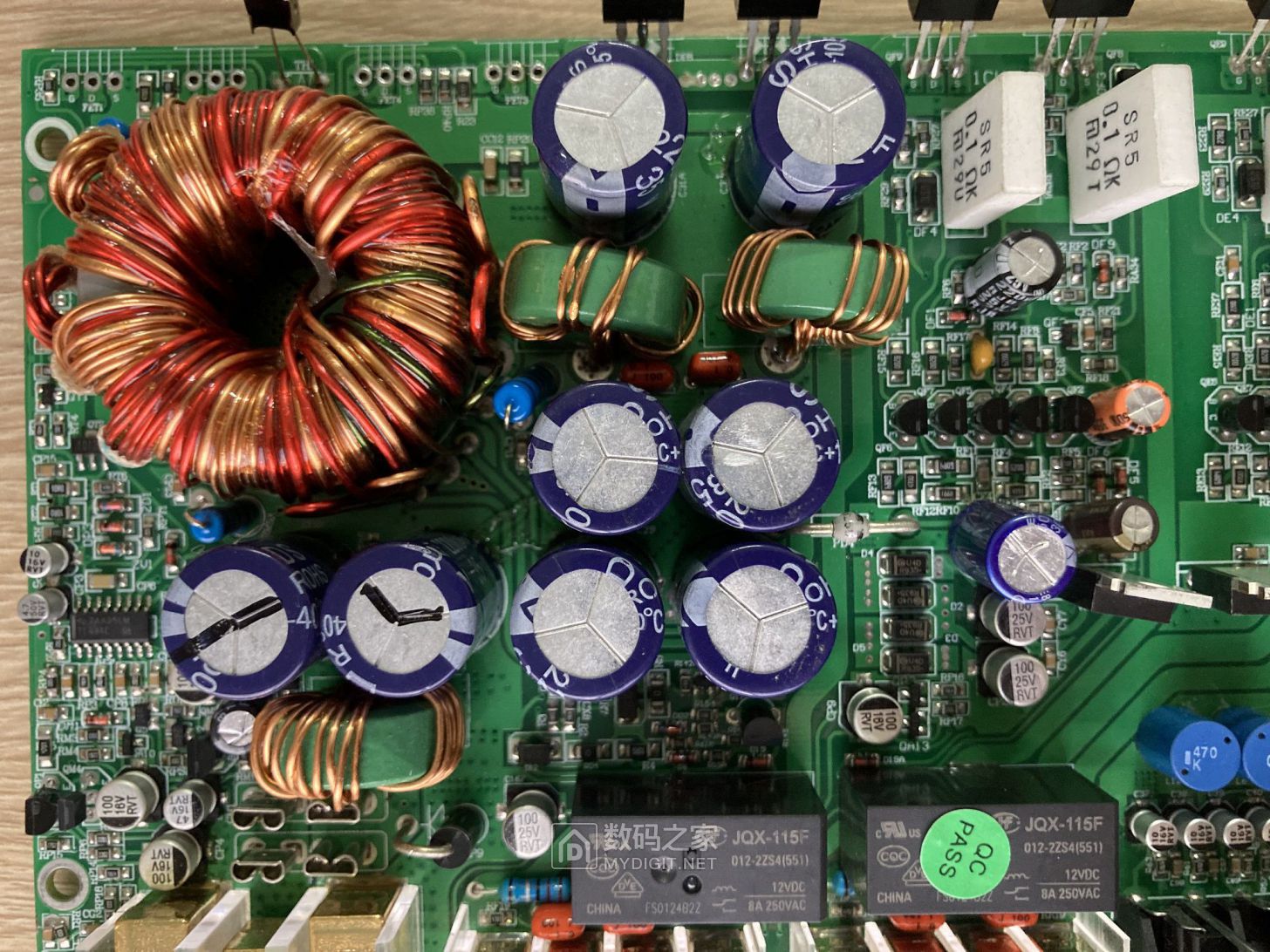 拆解维修一台车用大功率DSP功放BAF GA6 - 拆机乐园 数码之家