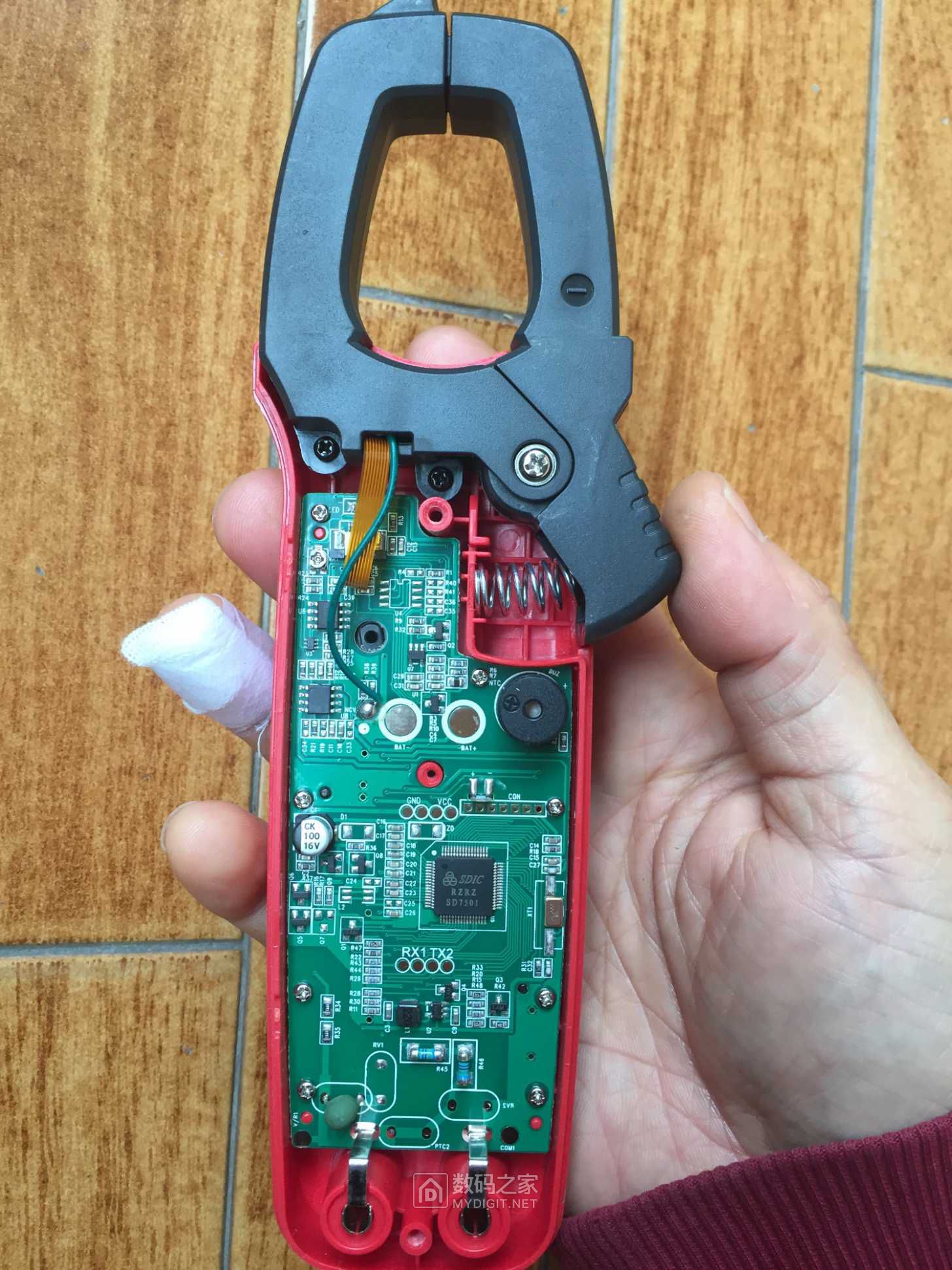 地摊20元收个优利德ut204 - 拆机乐园 数码之家