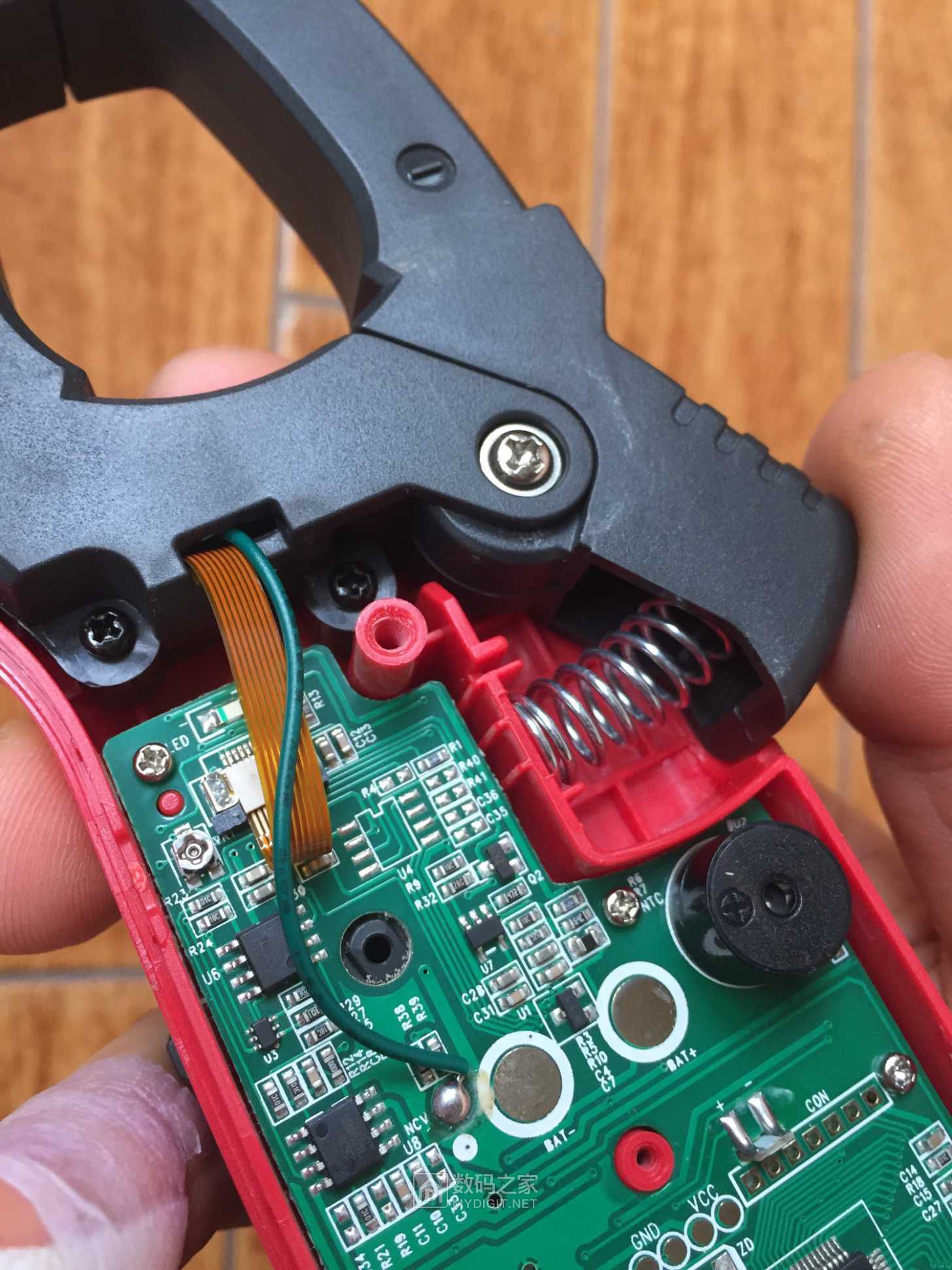 地摊20元收个优利德ut204 - 拆机乐园 数码之家