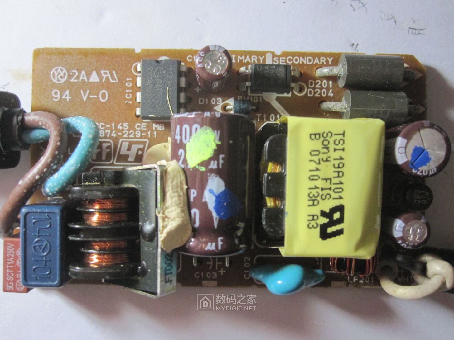 SONY PSP-104游戏机电源拆机（1） - 电源/充电器 数码之家